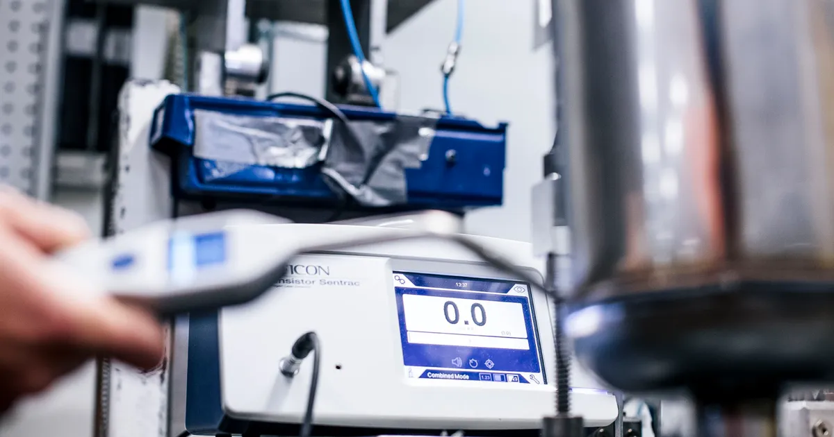 Leak Detector with Low Maintenance and High Reliability | INFICON