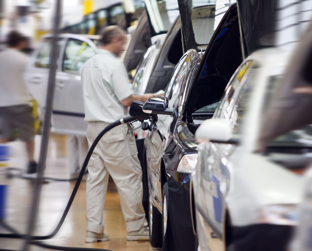 Why leak testing in EV air conditioning is crucial | INFICON